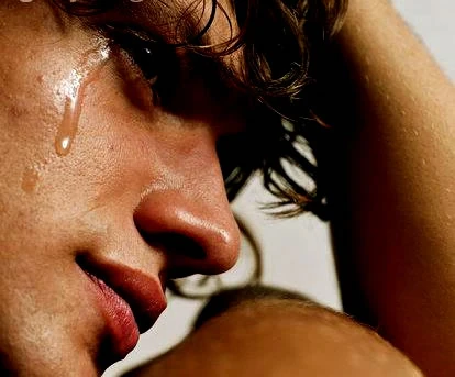 Imagenes de hombre llorando - Imagui