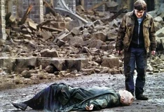 How does Voldemort actually die in DH2? : r/harrypotter