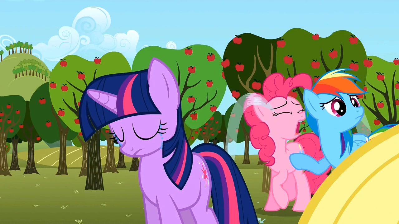 Image - Twilight Pinkie crying S02E15.png - My Little Pony Friendship ...