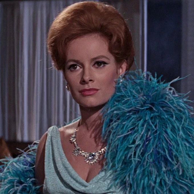 Fiona Volpe (Luciana Paluzzi) - James Bond 007 Wiki