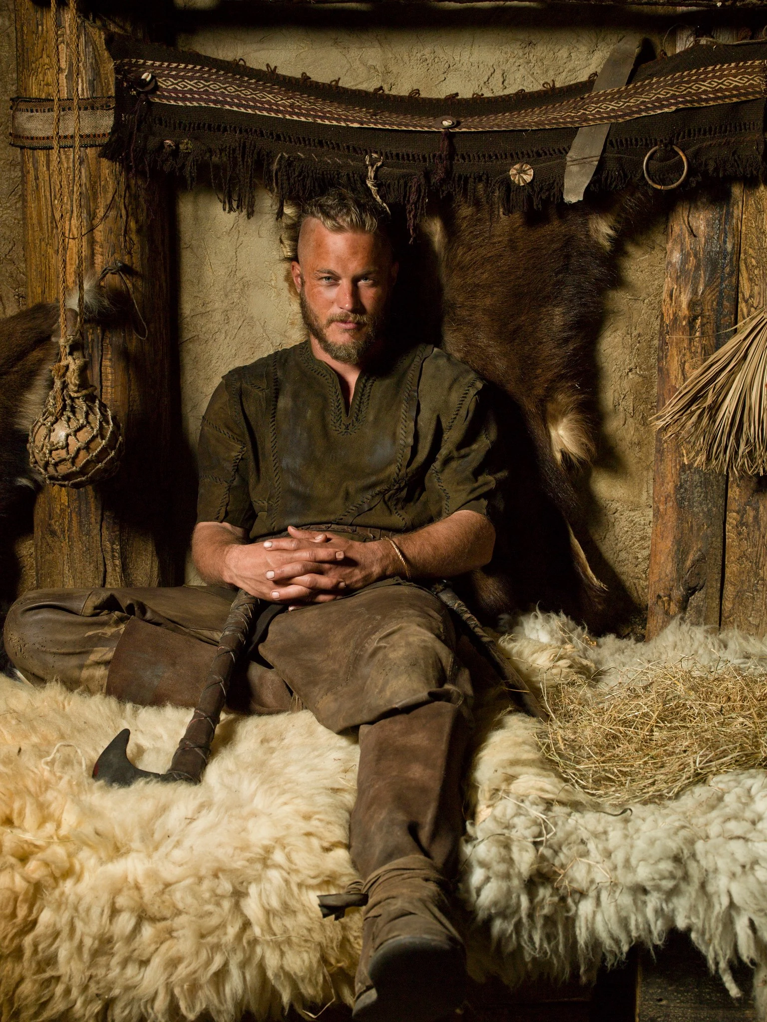 Image - Ragnar S01P07.jpg - Vikings Wiki